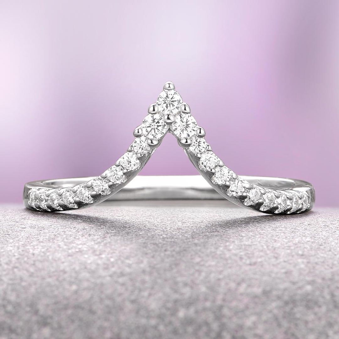 Chevron Wedding Band in 925 Sterling Silver- Pointed Stacking Ring, V ...