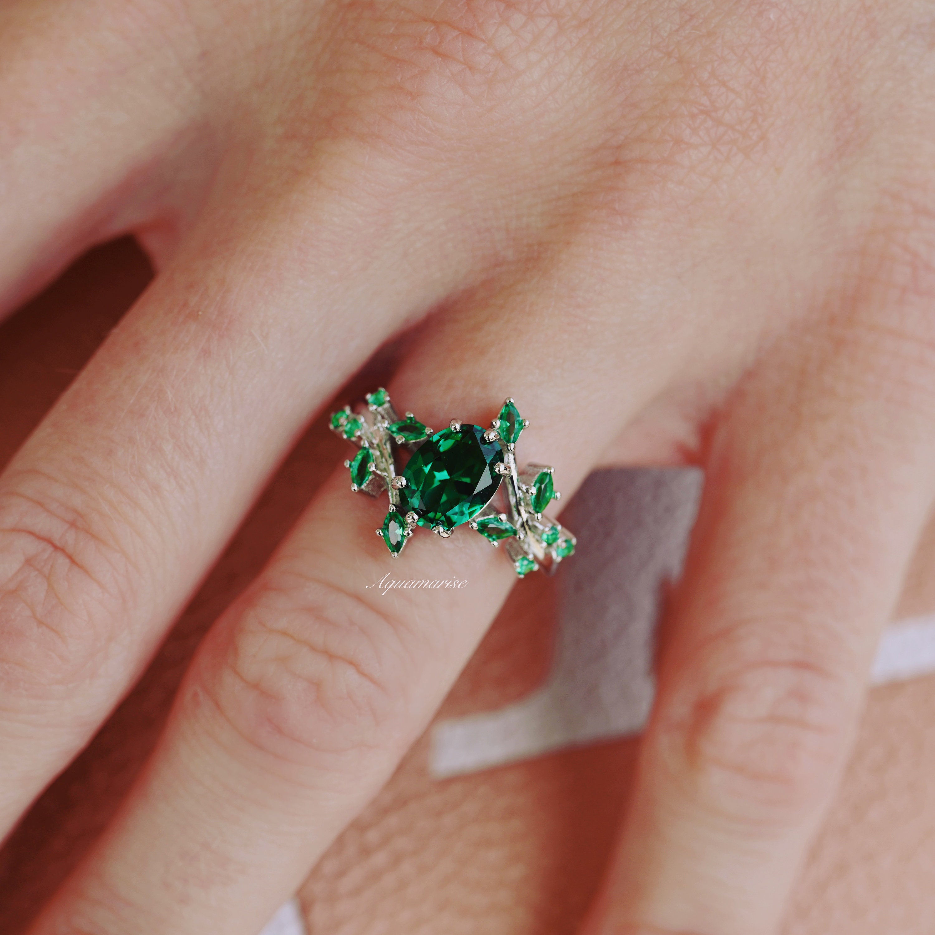 Emerald Green Couples Ring Set- His and Hers Leaf Wedding Band ...