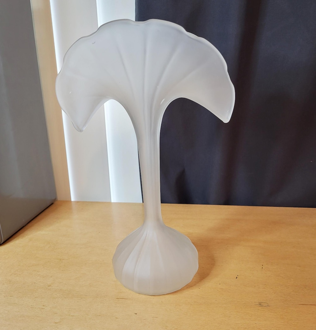 Handmade Italian Stelvia Frosted Art Glass Vase - Scalloped Top, 10 3/4 ...