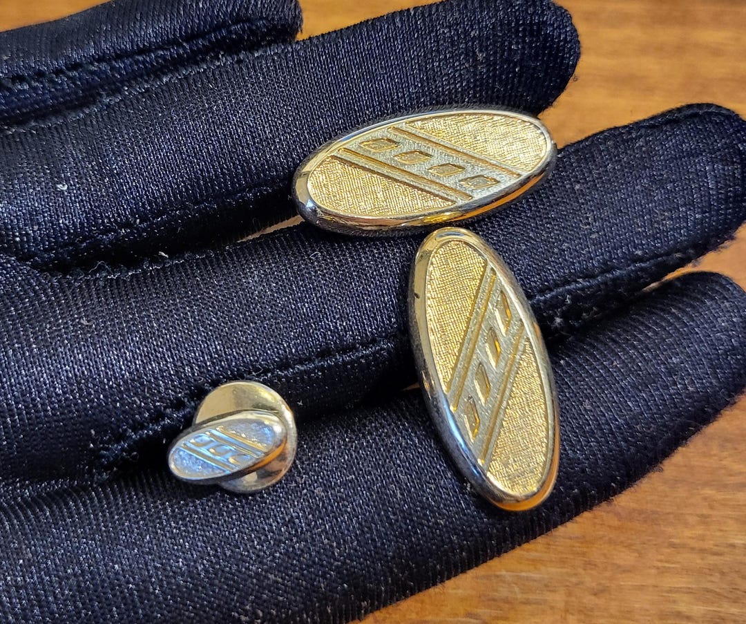 Vintage Swank Gold Tone Pill Shaped Oval Cuff Links With Matching Tie ...