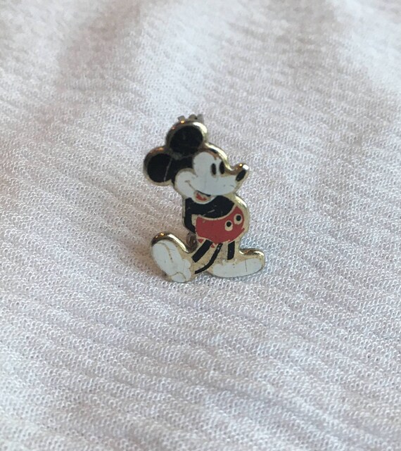 mickey mouse enamel pin - Gem