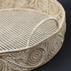 Iraca/straw Caracol Large Round Tray - Etsy