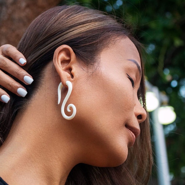 White Bone Horn - Etsy