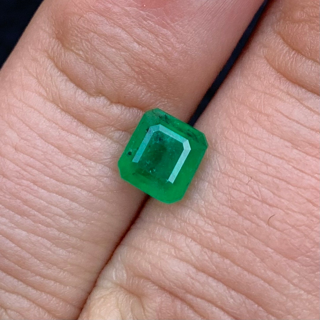 1.5 Ct's Natural Green Cut Emerald, Cut Emerald, Green Emerald, Green ...