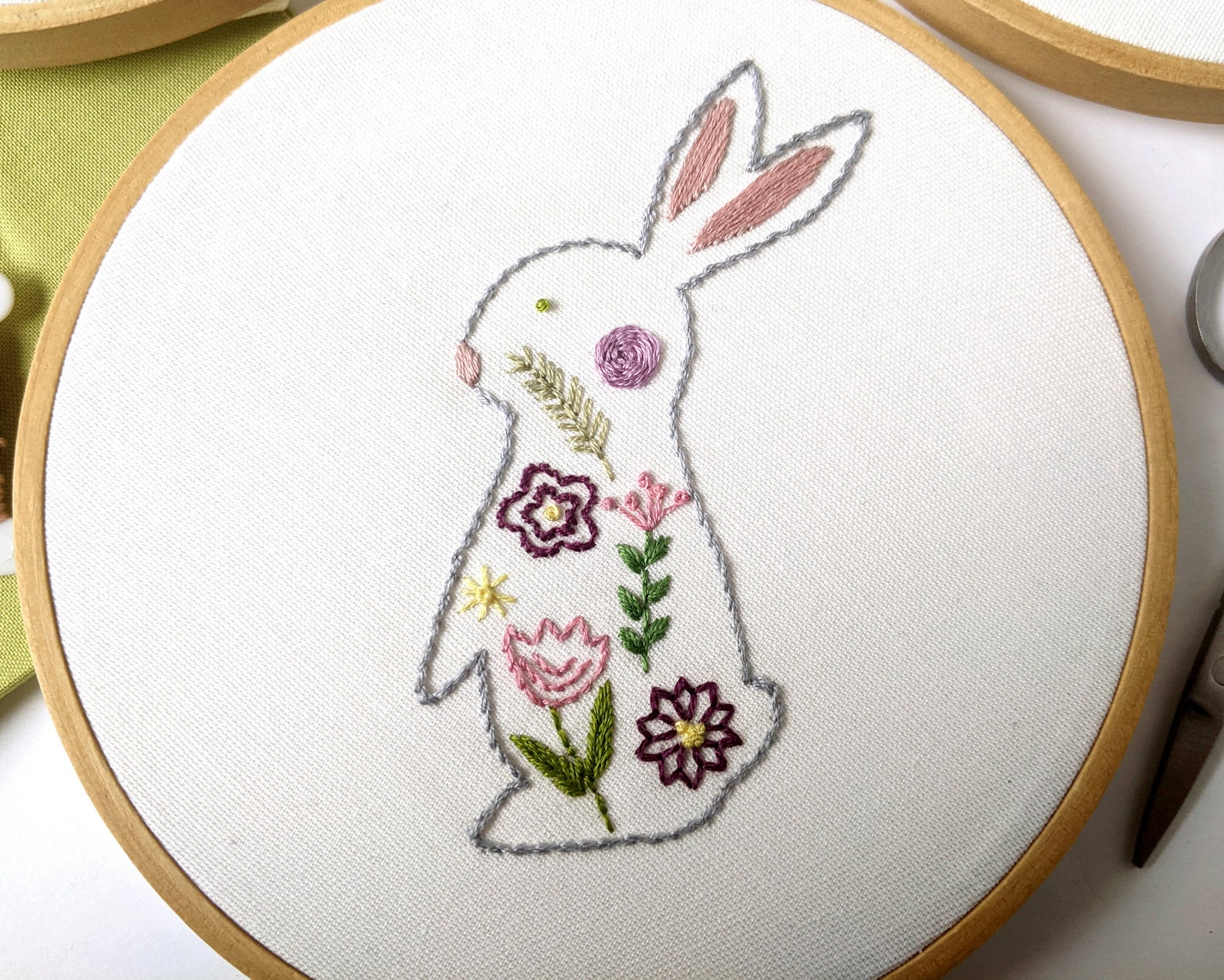 Easter Bunny Hand Embroidery Pattern & Floral DIY Gift | Etsy