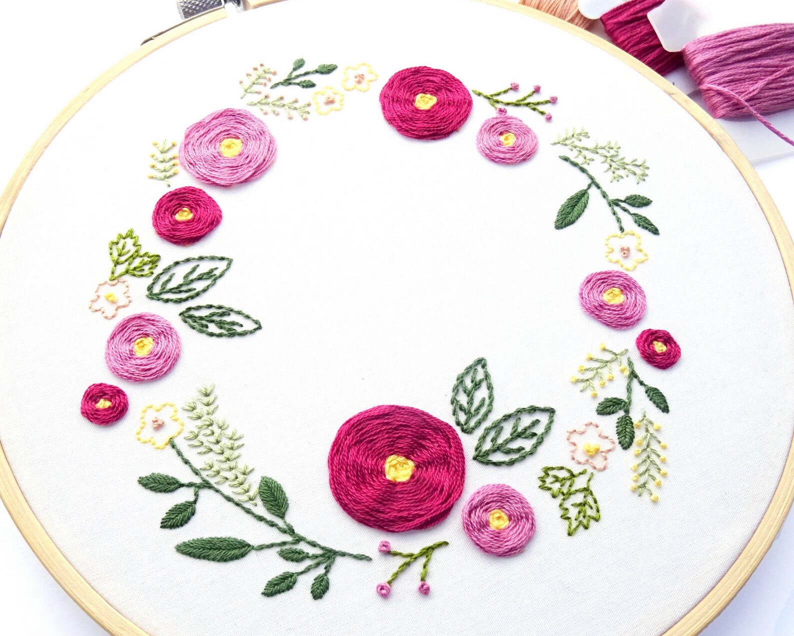 Spring Floral Wreath Hand Embroidery Pattern PDF Download, DIY Flower ...