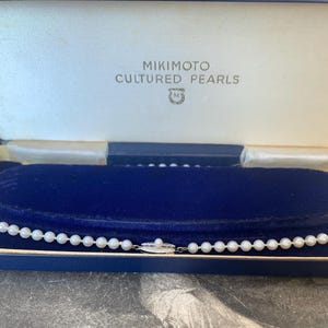 Mikimoto Akoya Pearl Necklace in Original Mikimoto Box. 1950s With Silver Clasp With Mikimoto ...