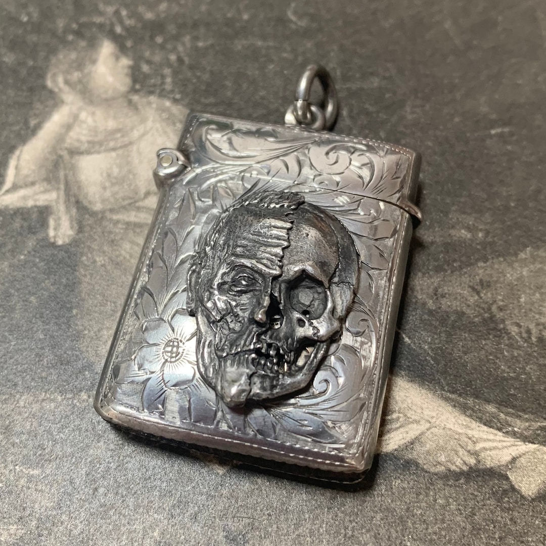 Edwardian Gothic Skull Keepsake Locket Vesta Case for Chain or Strap ...