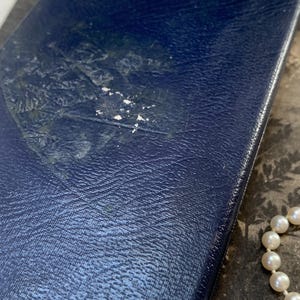 Mikimoto Akoya Pearl Necklace in Original Mikimoto Box. 1950s With Silver Clasp With Mikimoto ...