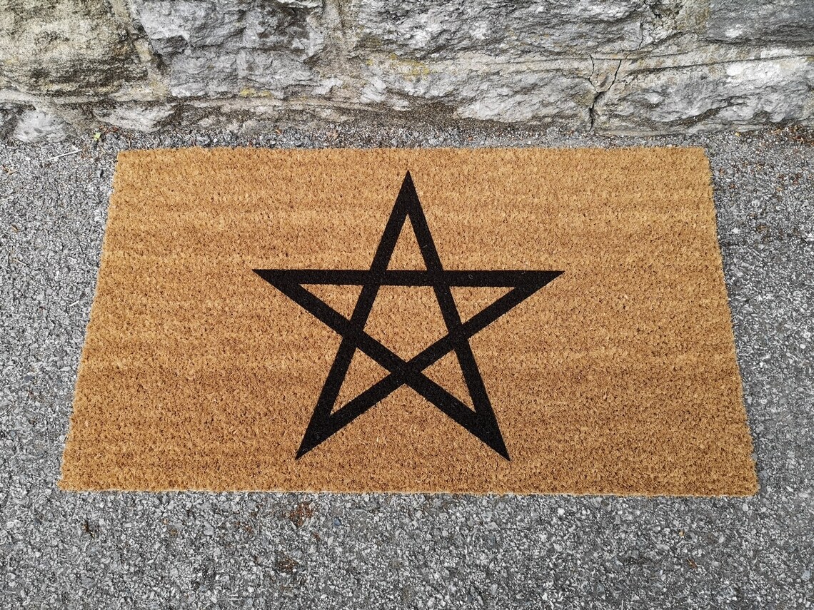 Pentacle Pentagram Door Mat / Doormat / Witchcraft Gift / - Etsy