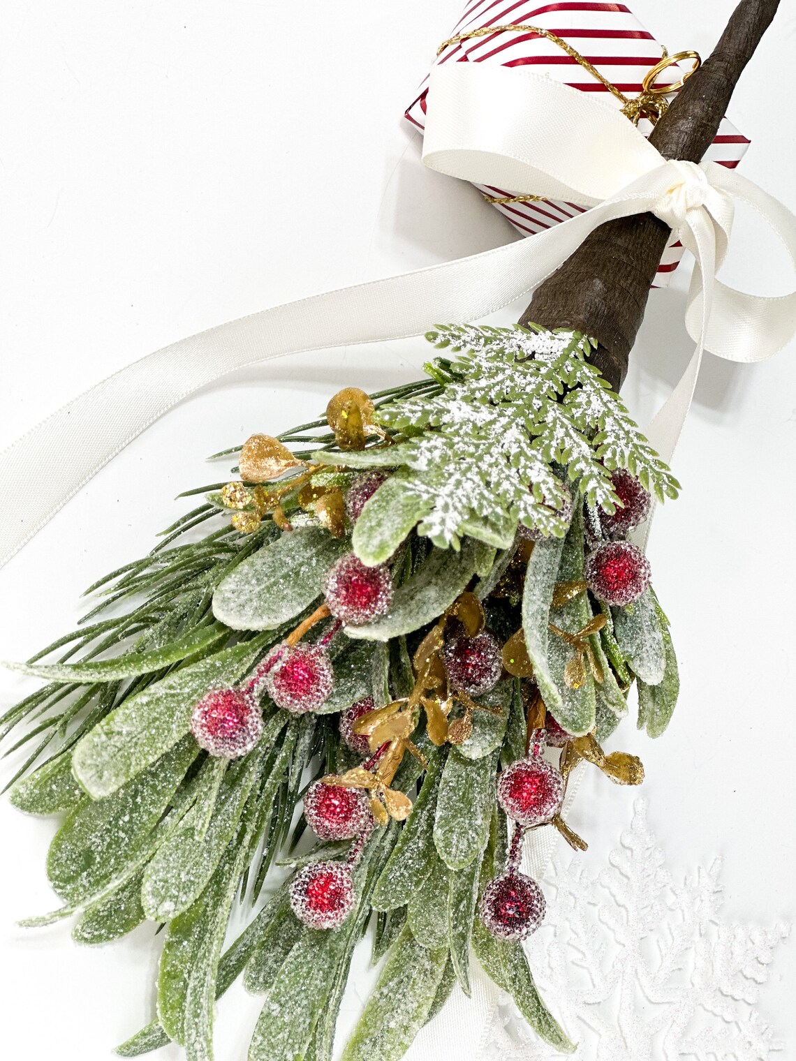 MISTLETOE, Frosted RED Mistletoe, Faux Mistletoe, CHRISTMAS, Christmas ...