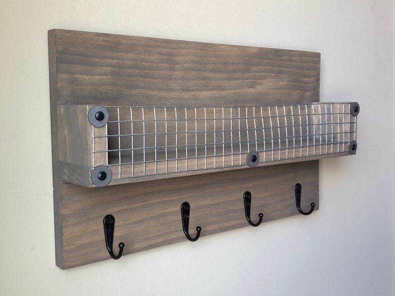 Rustic key holder wall - vardream