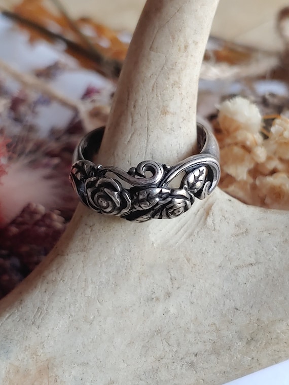 Vintage Art Nouveau inspired Floral silver ring - Art… - Gem