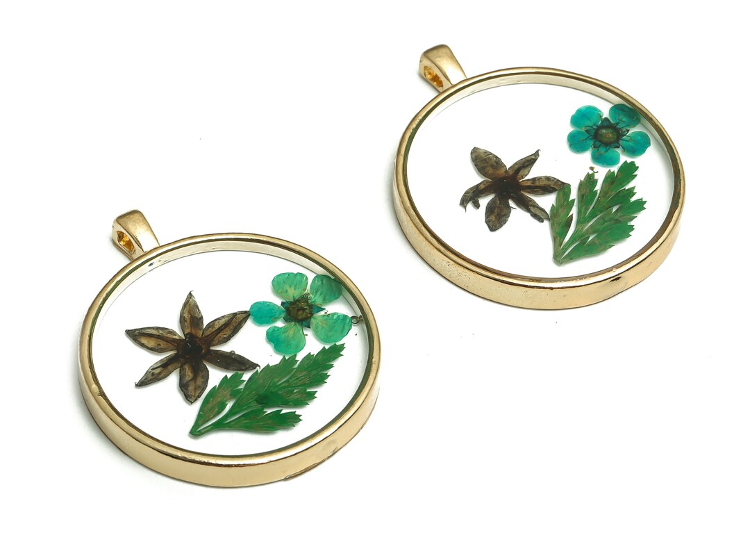 Epoxy Resin Round Real Flower Charms - Leek Flower - Narcissus Flower ...