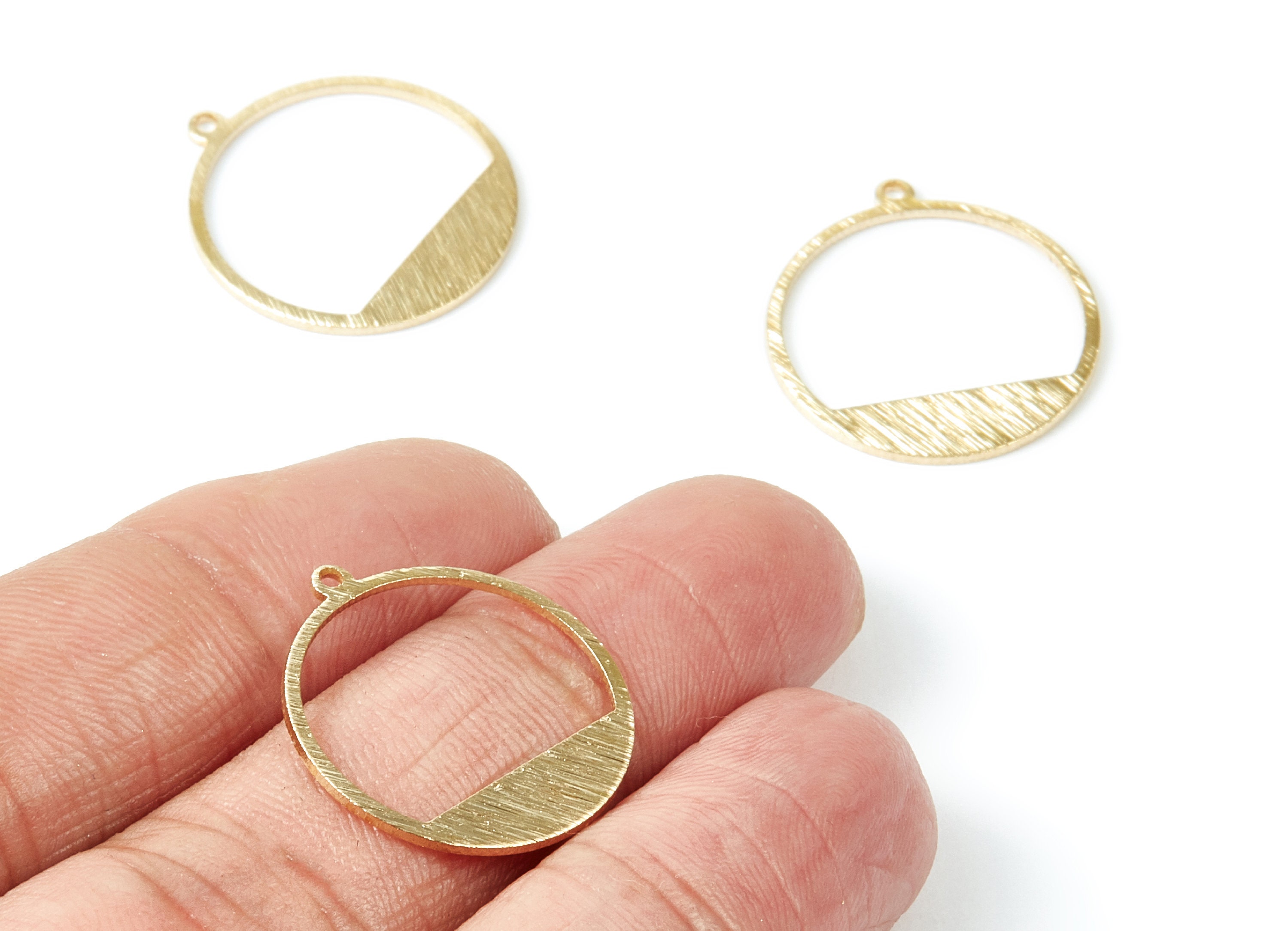 Brass Circle Charms Textured Circle Shape Raw Brass Pendant - Etsy