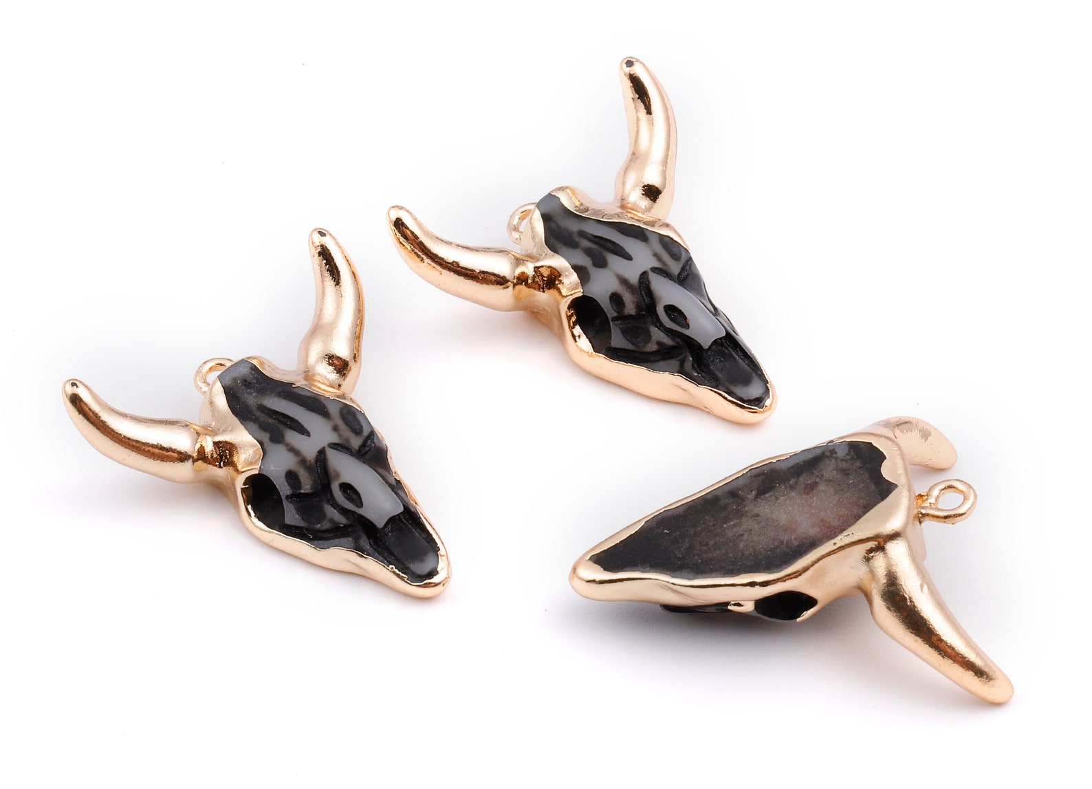 Resin Bull Charms - Buffalo Cattle Skull Pendant - Resin Horn Cattle ...