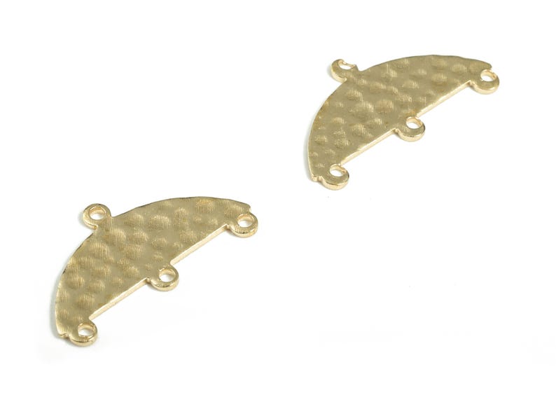 Conector de pendientes semicircular martillado de latón - Colgantes de ...