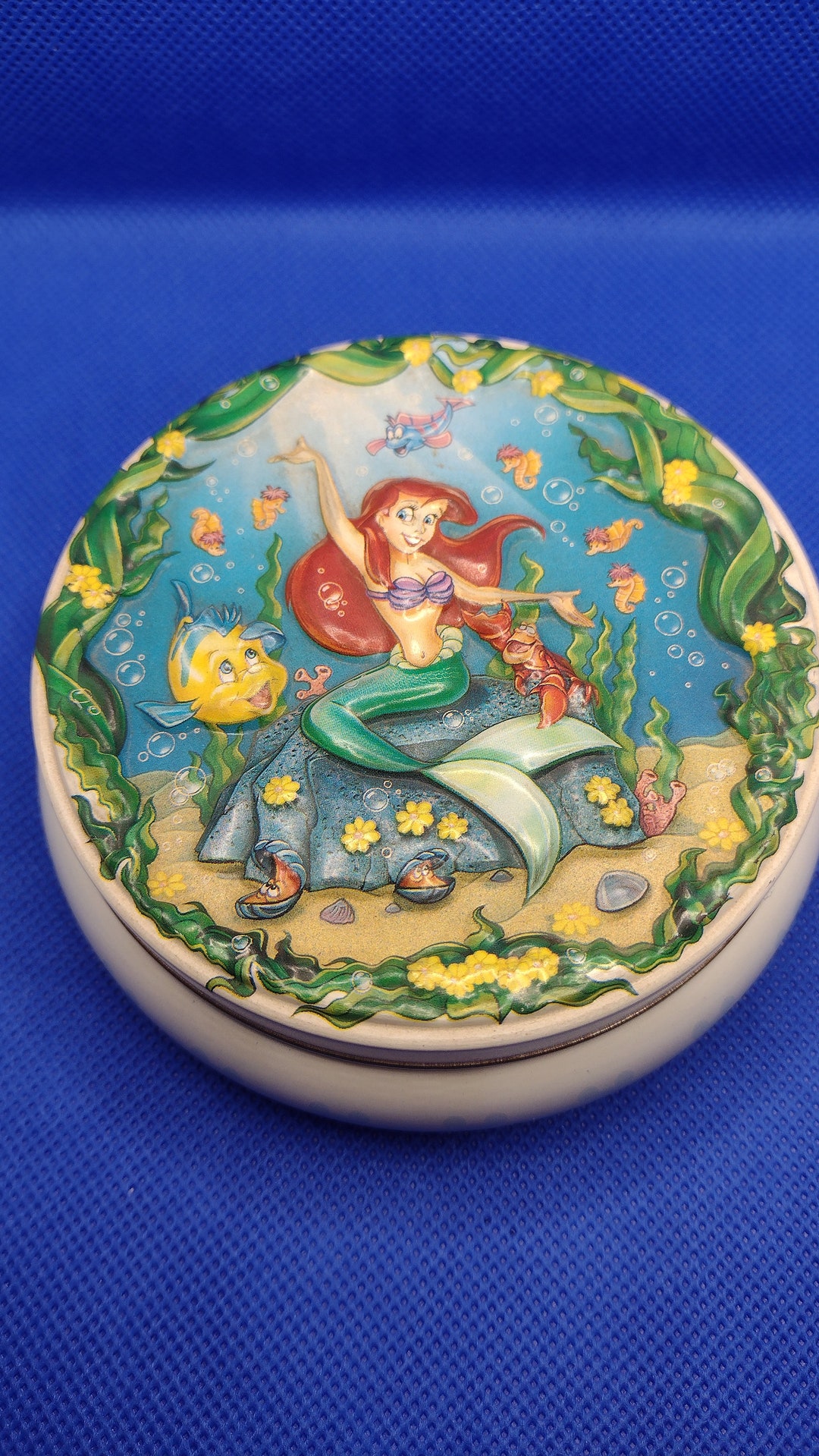 Vintage Disney Little Mermaid Bonbon Tin,raised Top 1999, Disney ...