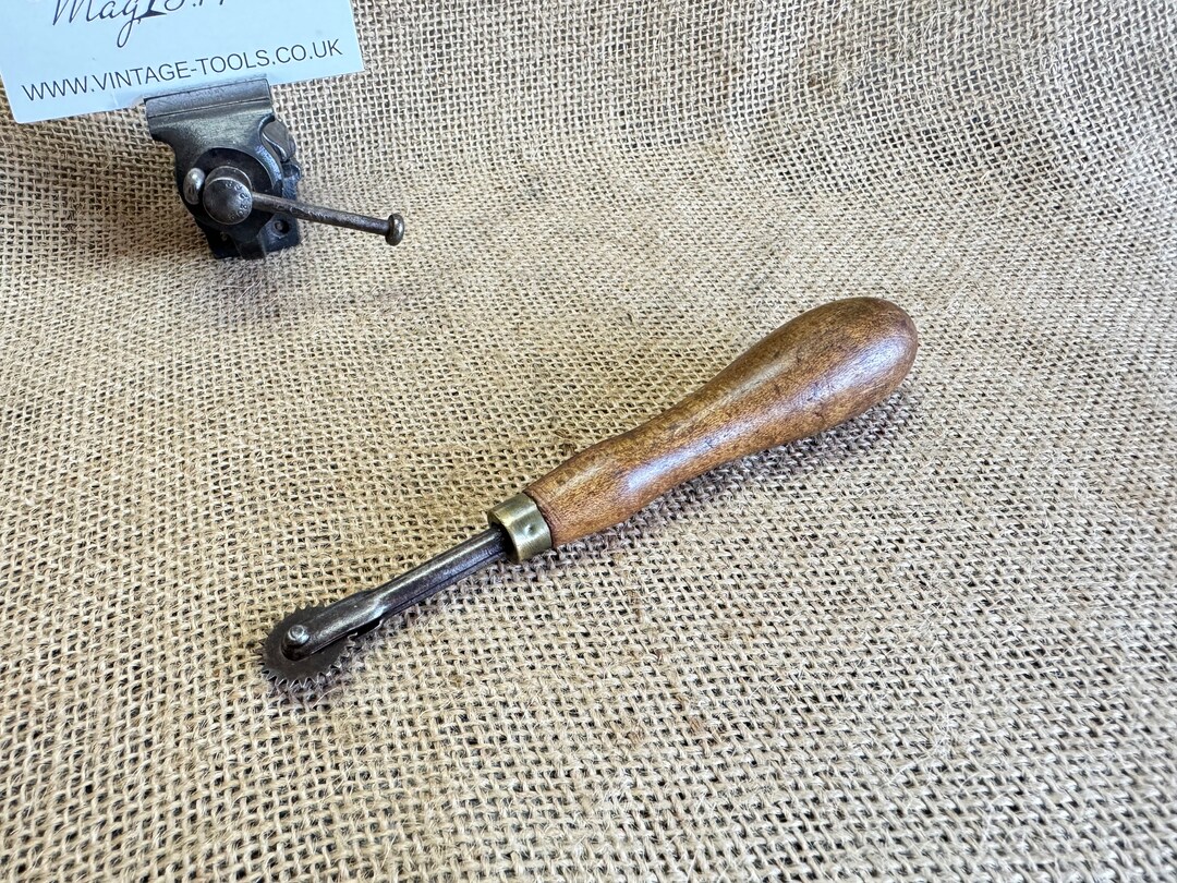 Vintage Leatherworking Stitch Marking Wheel - Etsy