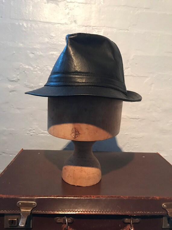 Vtg Hat bucket-fedora hat pvc - Gem