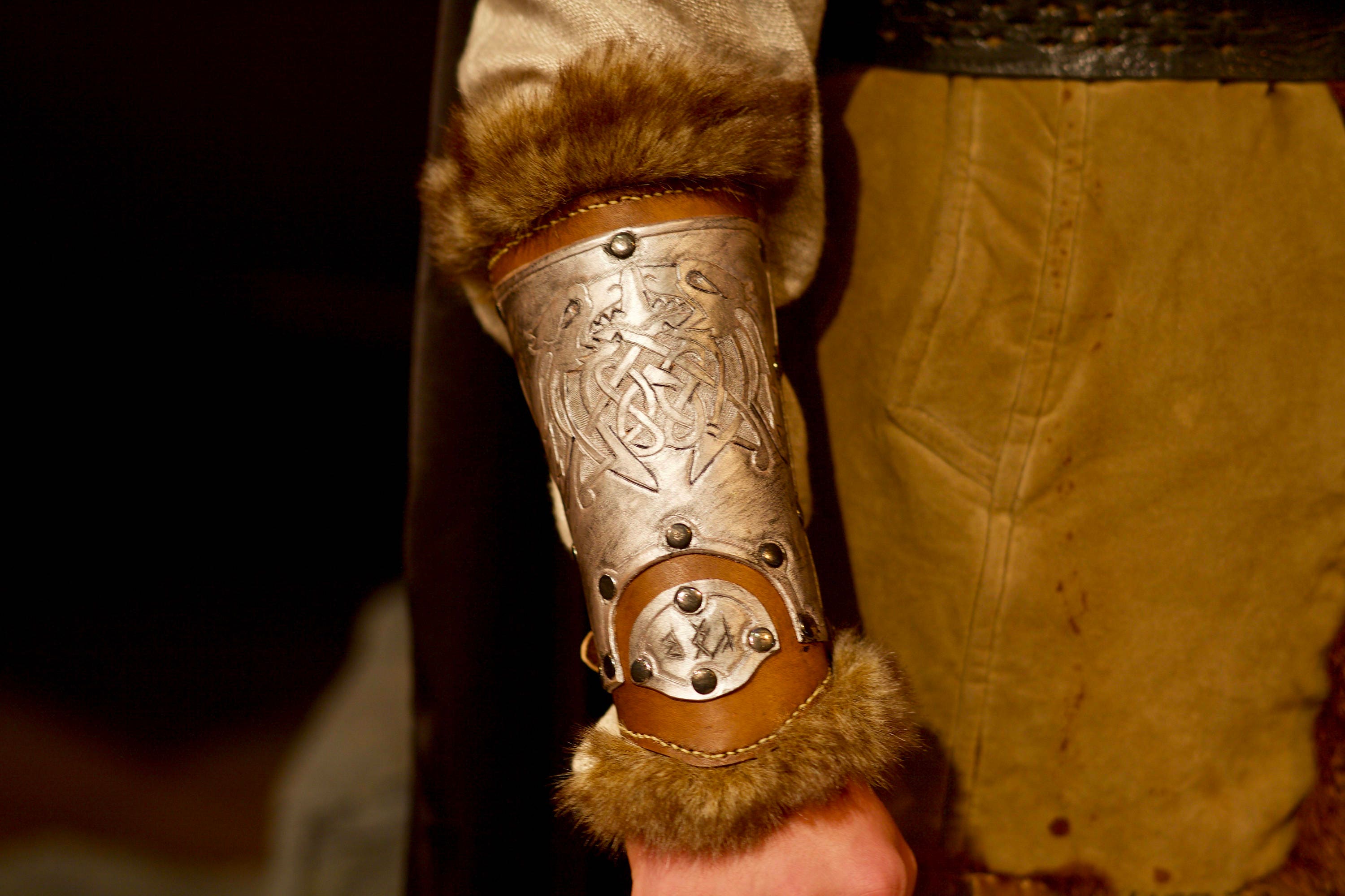 Viking Wolf Leather Bracers Leather Armor Leather Bracers - Etsy Hong Kong