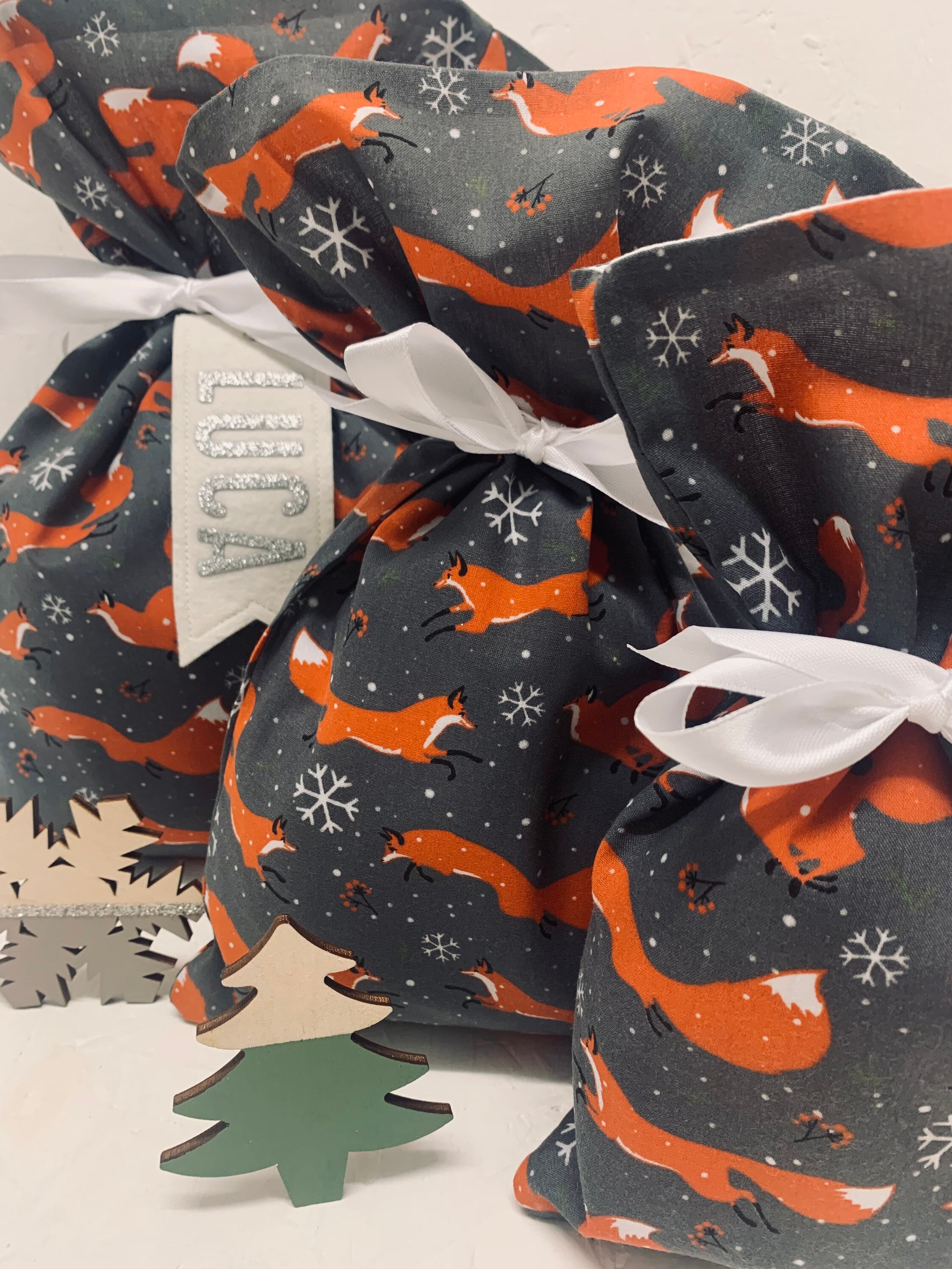 Christmas Gift Bags christmas Foxes Christmas Gifting - Etsy