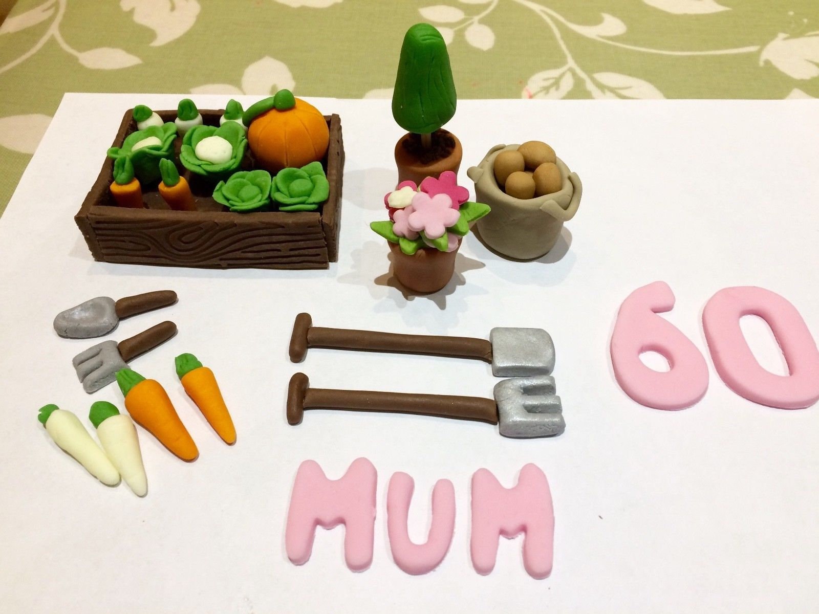Handmade Edible Fondant Gardening Vegetable Allotment Cake Topper - Etsy UK