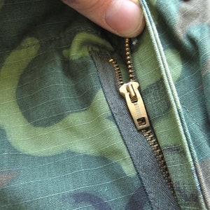 29 X 28 60s US Army ERDL Green Leaf Camouflage Combat Cargo Pants / 100 ...