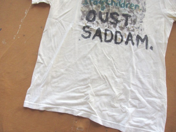 Small 90s Oust Saddam Hussein T-shirt / Freedom in Ir… - Gem
