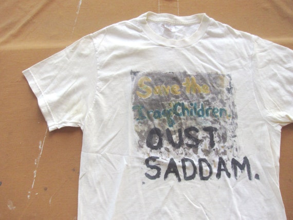 Small 90s Oust Saddam Hussein T-shirt / Freedom in Ir… - Gem