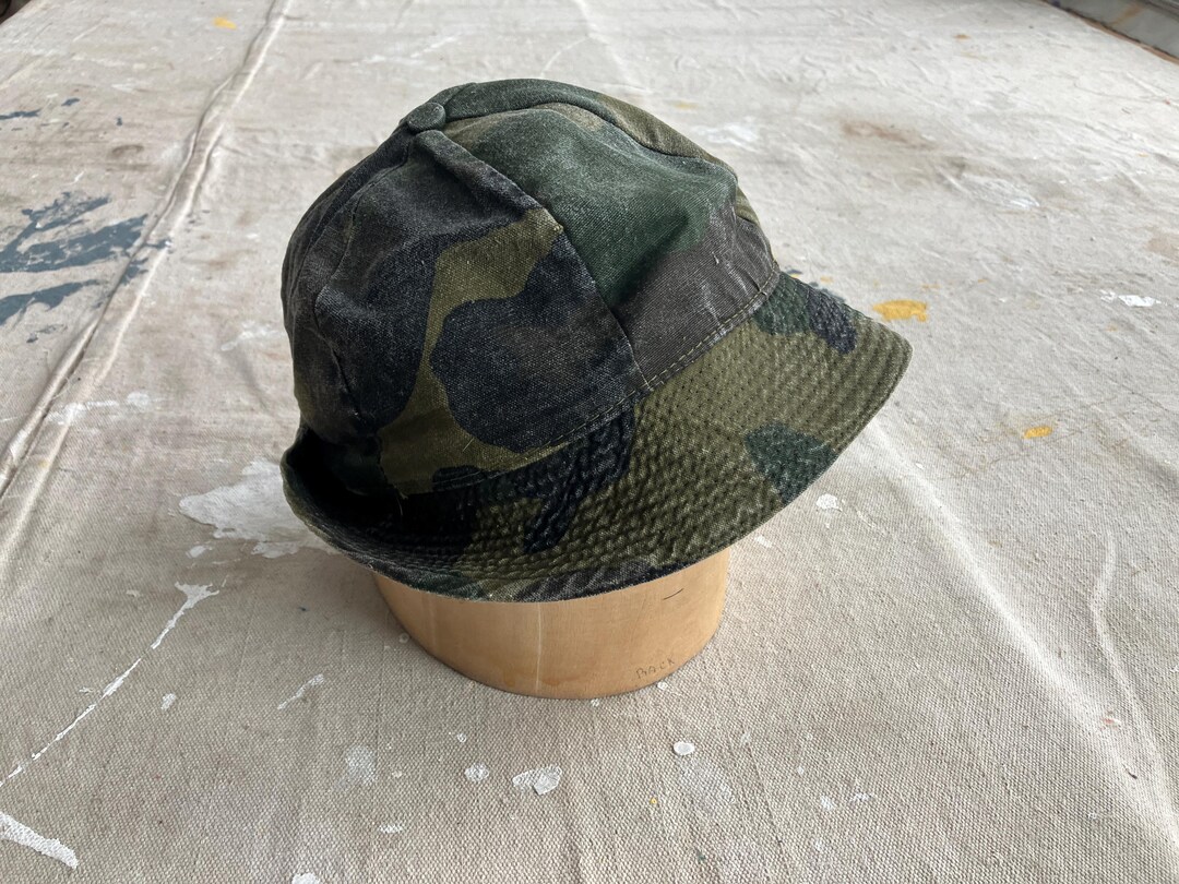 Large 70s Camouflage Bucket Hat / Jones Cap Green Faded Camo Flannel ...