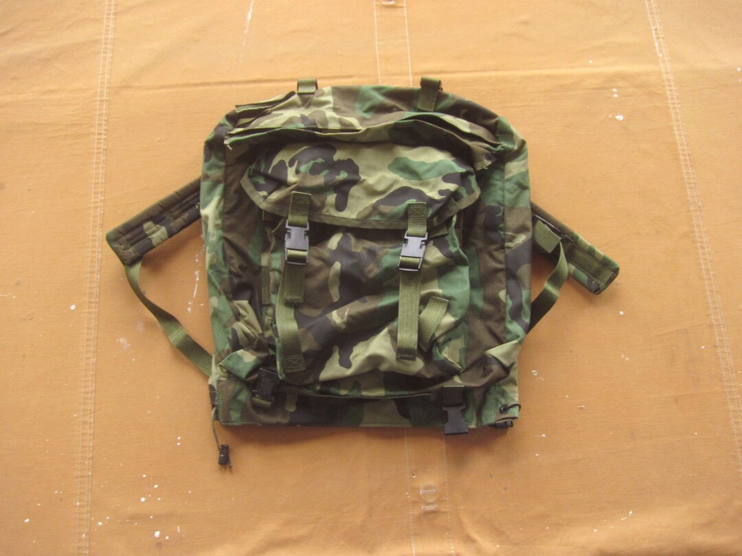 Vintage 90s US Army Camouflage Combat Patrol Backpack / Rucksack 1990s ...