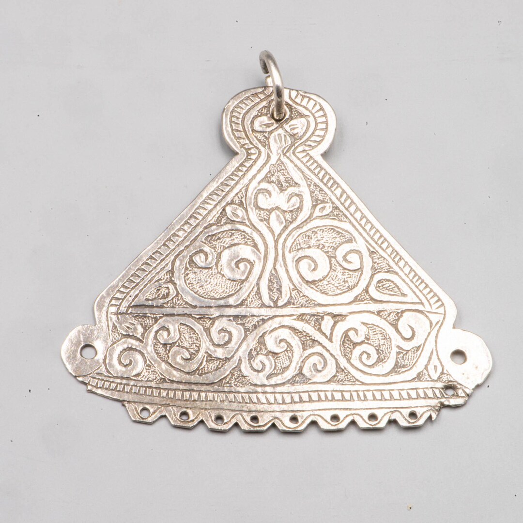 Vintage Silver Berber Amulet Pendant From Tunisia - True Ethnic Jewelry ...