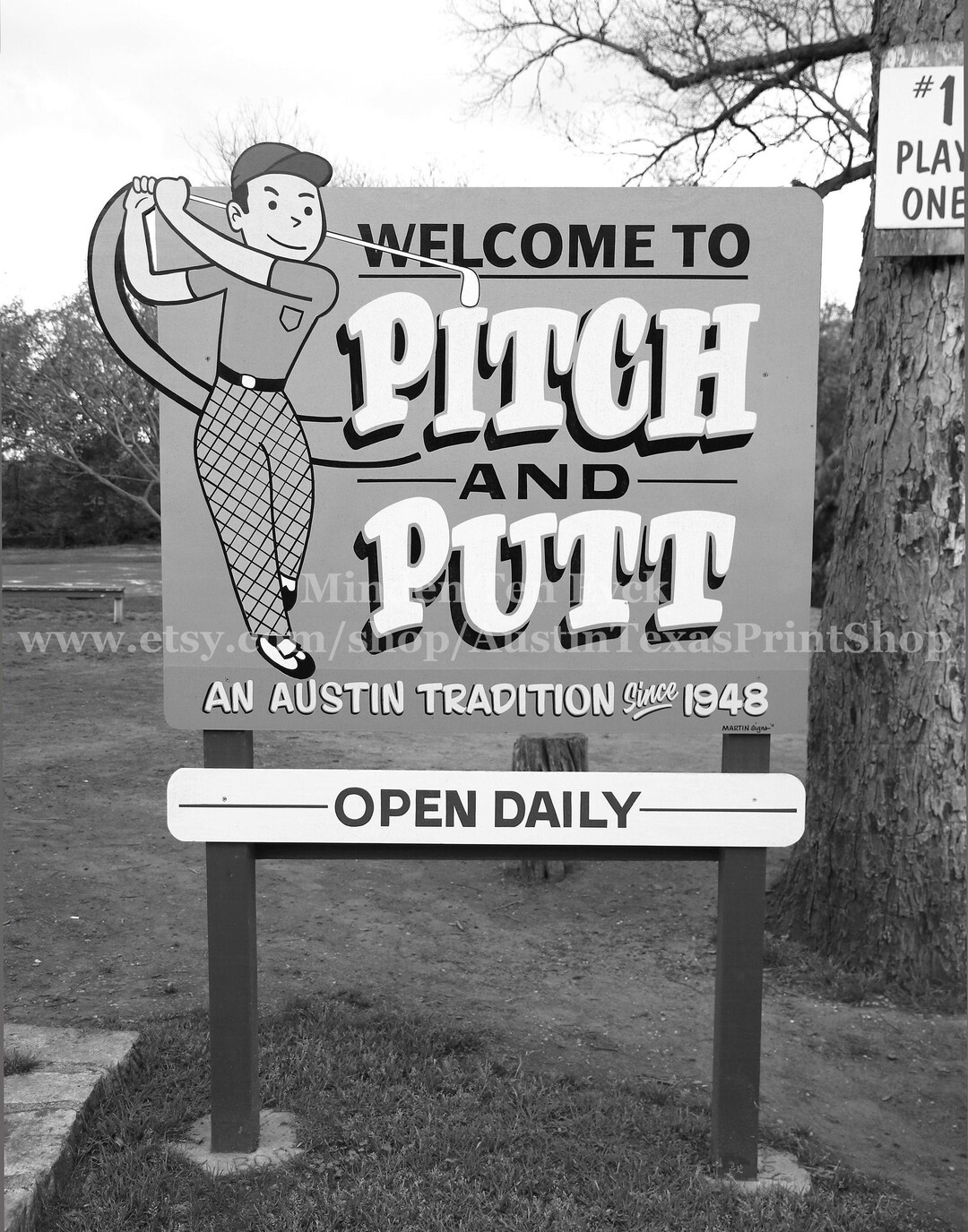 Austin Pitch and Putt Photo: BW Golf Art Print - Etsy
