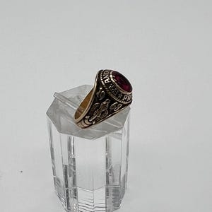 Vintage 1968 St Andrew’s Priory Hawaii 10K Yellow Gold Synthetic Ruby ...