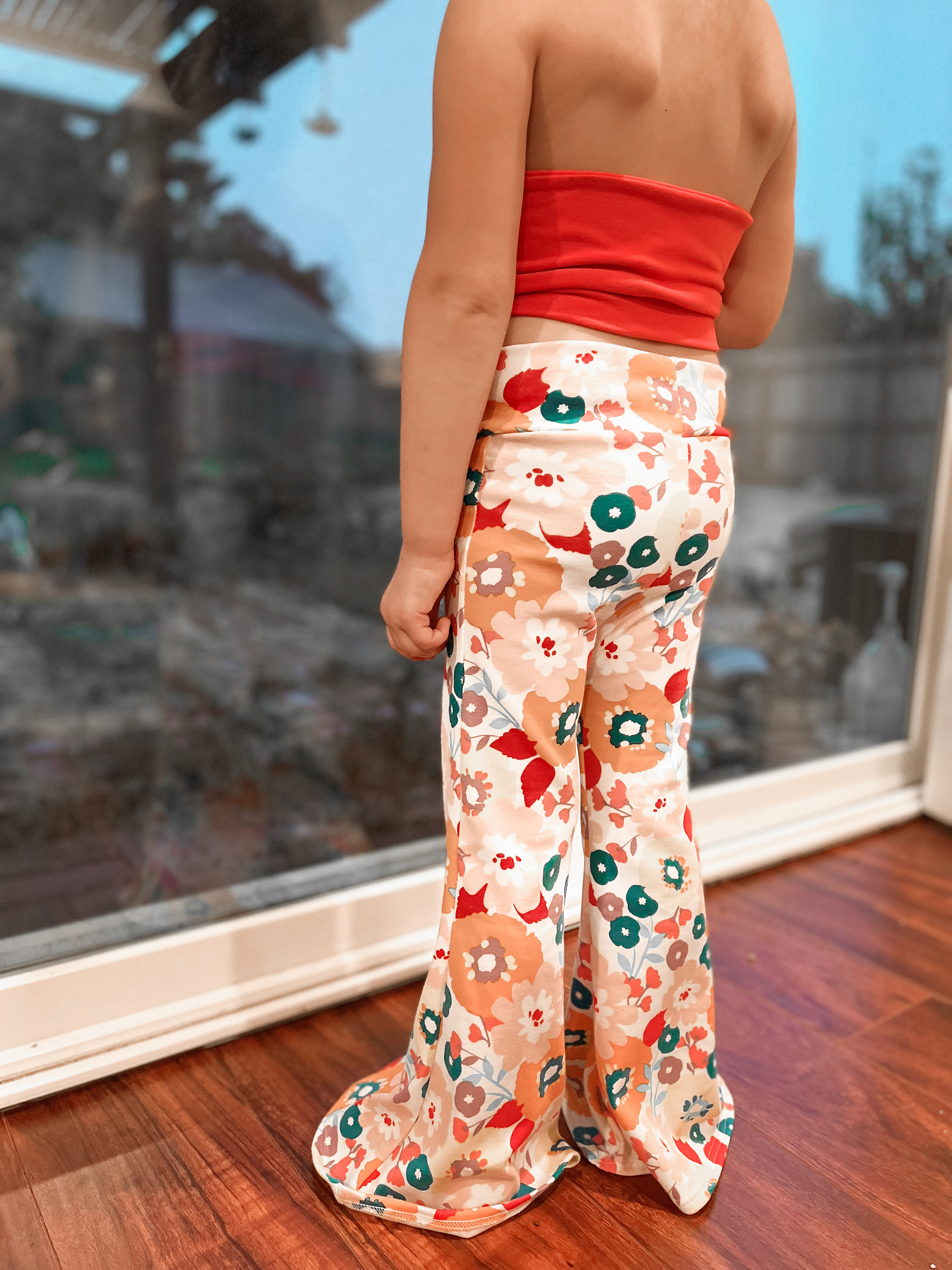 Kids' High-waisted Bell Bottoms Sewing Pattern: Projector & Printable ...