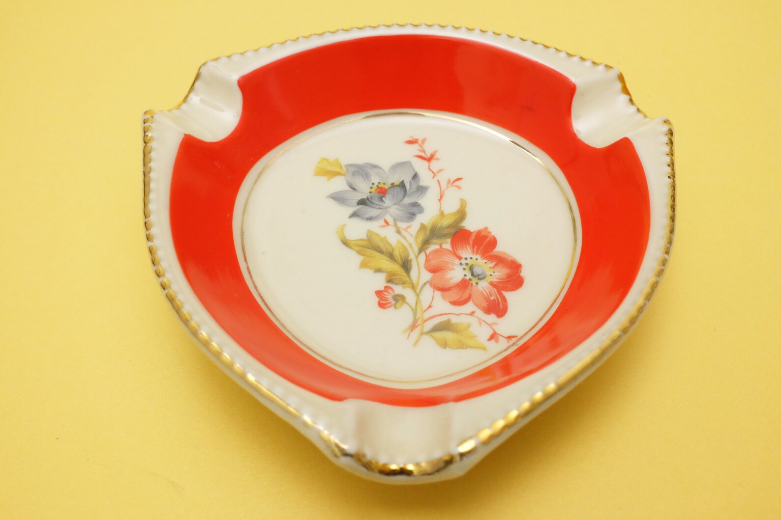 Vintage Thuringia Porcelain Ashtray With Flower Motif and 3 Cigarette ...