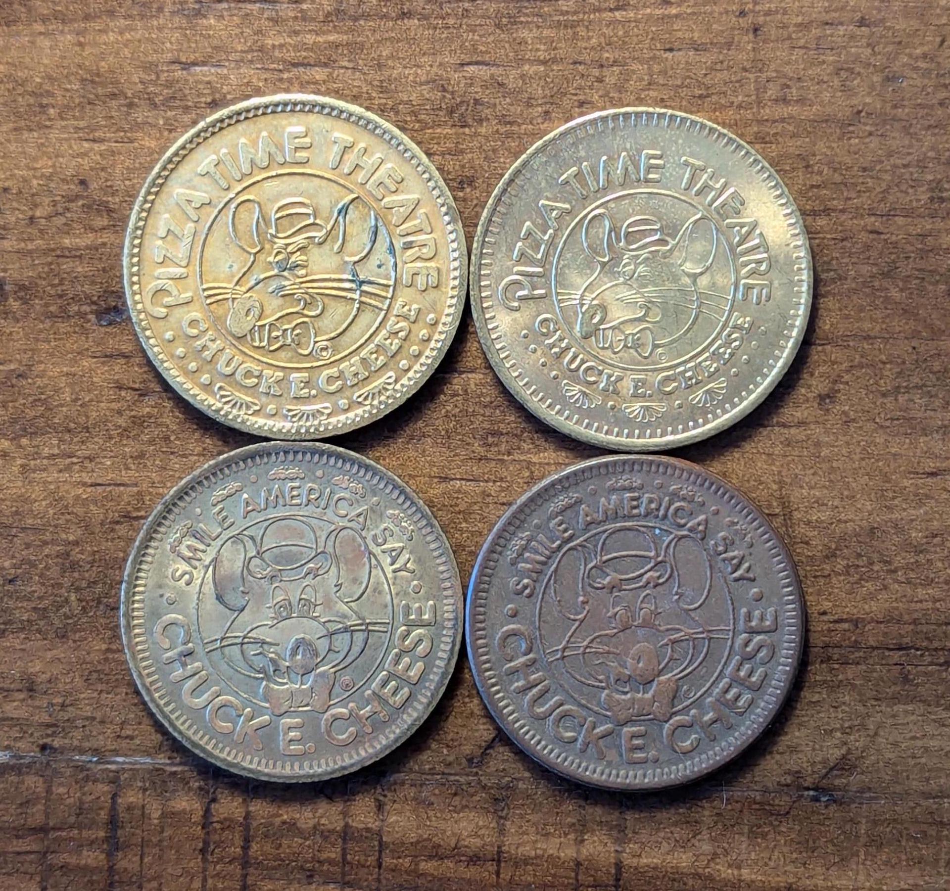 1980, 1982, 1983, 1984 Chuck E. Cheese Smile America in Pizza We Trust ...