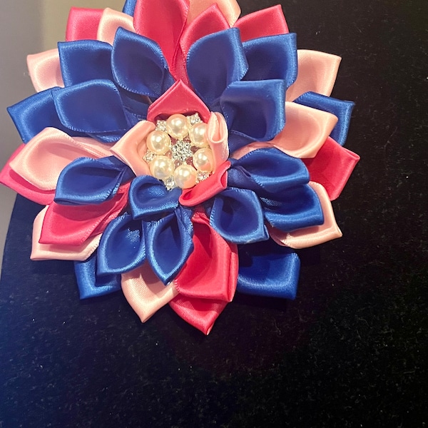 Flower Brooch - Etsy