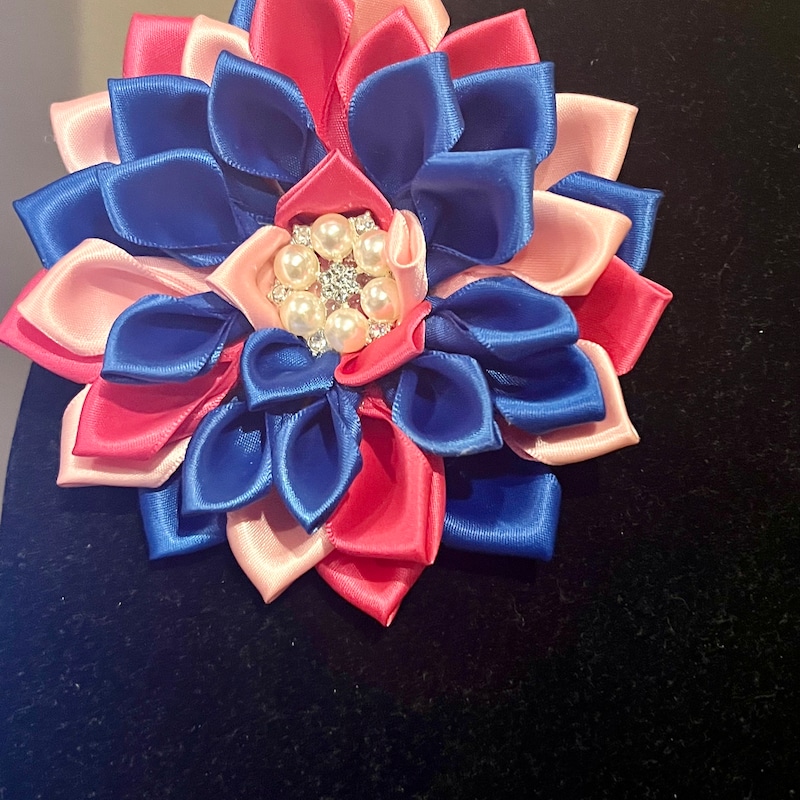 Flower Brooch - Etsy