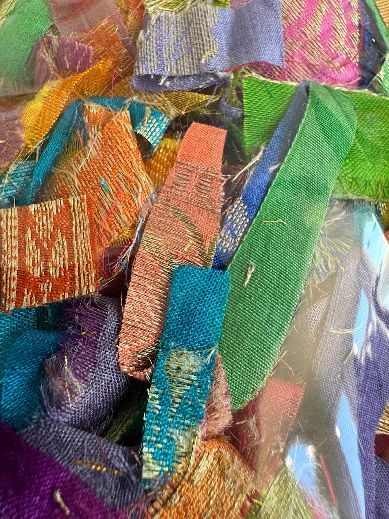 50g Mixed Sari Silk Textile Texture Pack Embroidery Weaving Spinning ...