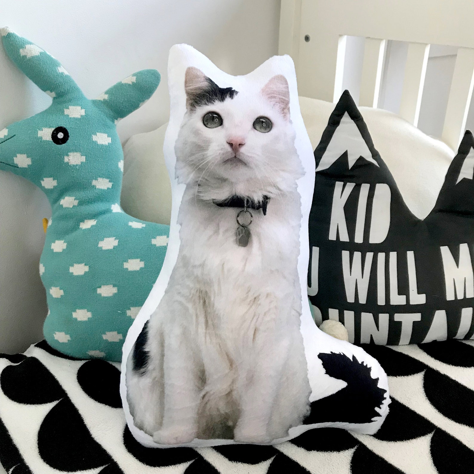 Custom Cat pillow Personalised pillow Pet Portrait Pillow | Etsy