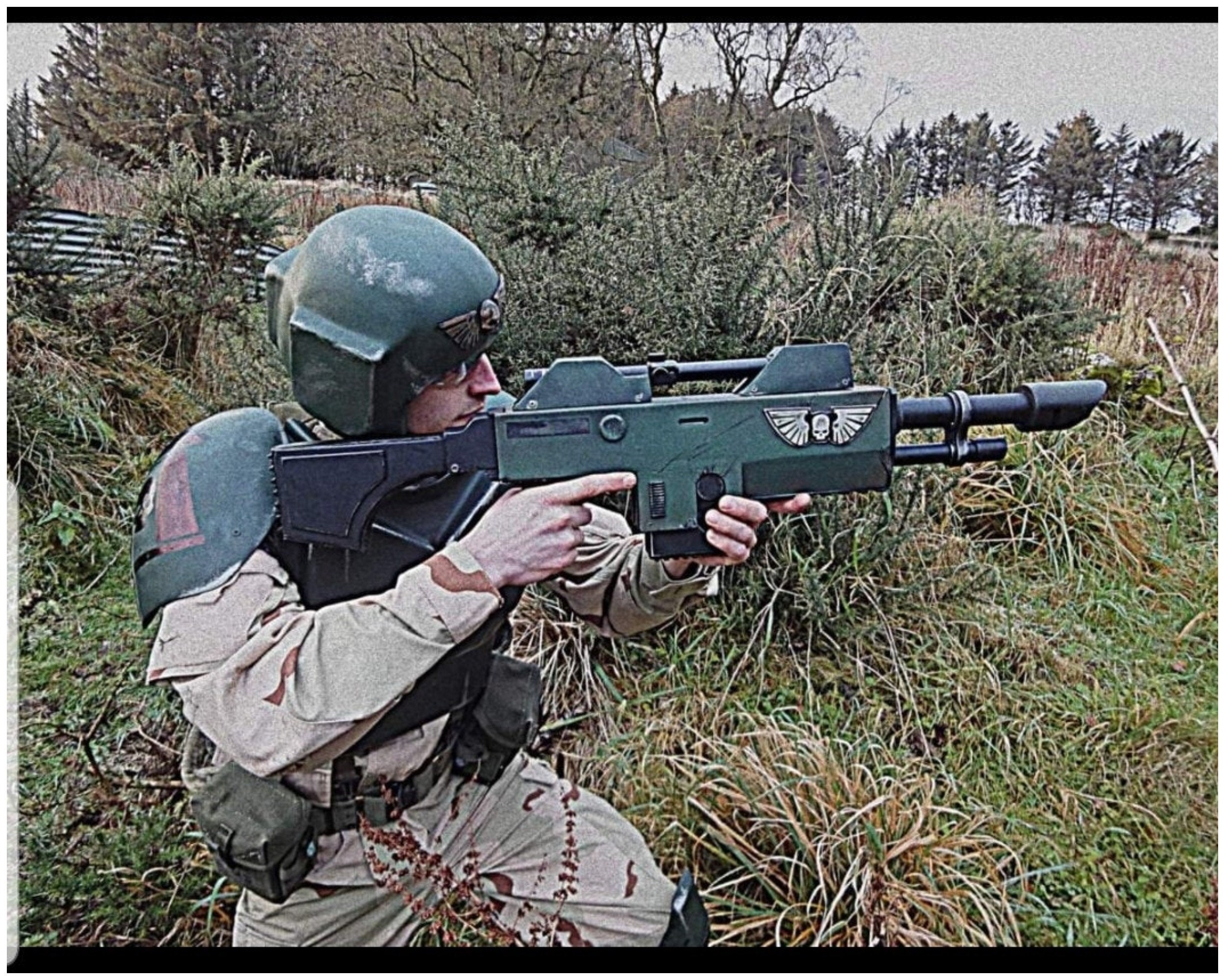 Lasgun Warhammer 40K cosplay gun airsoft gun paintball | Etsy