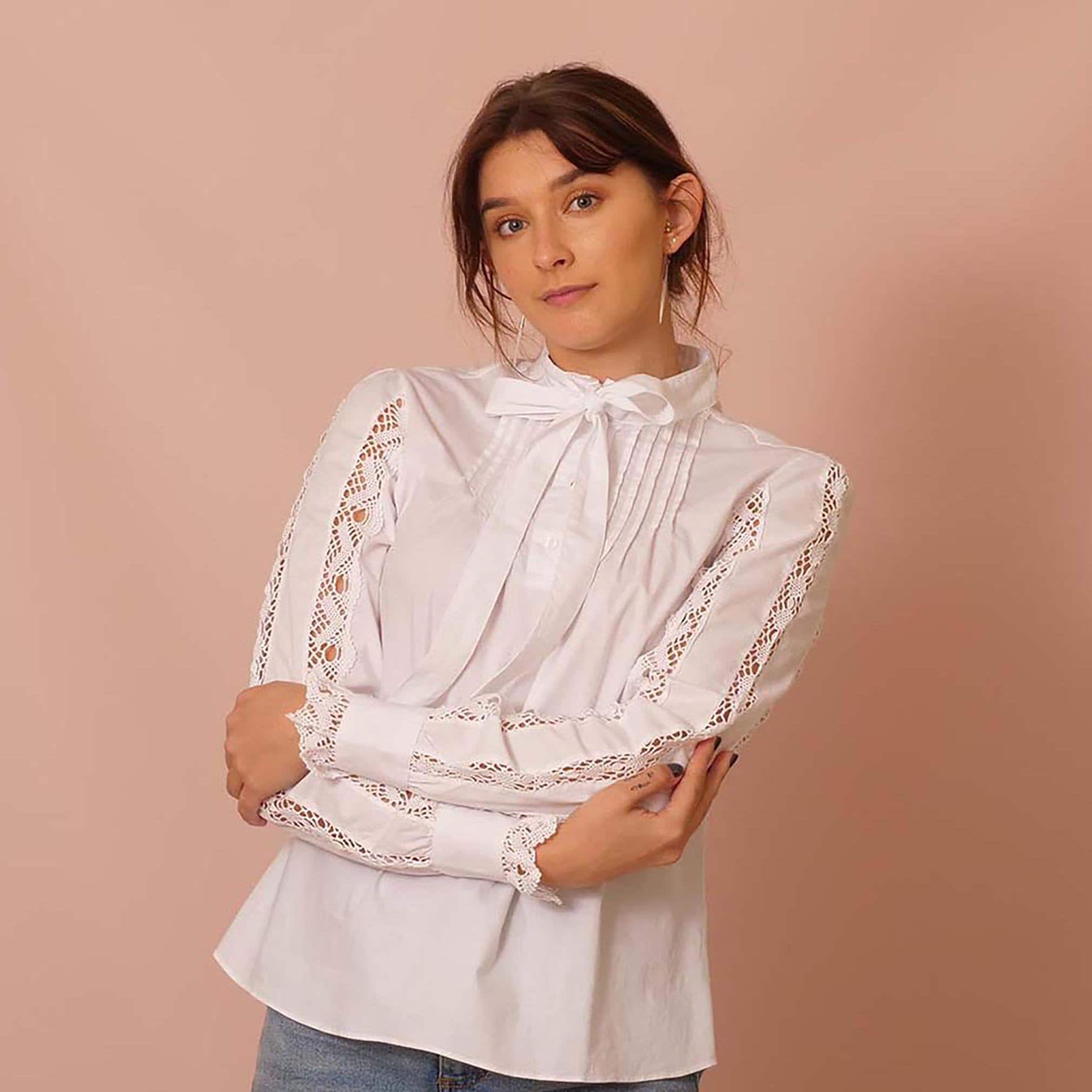 Blusa de manga larga de encaje blanco lujosamente adornada con - Etsy España