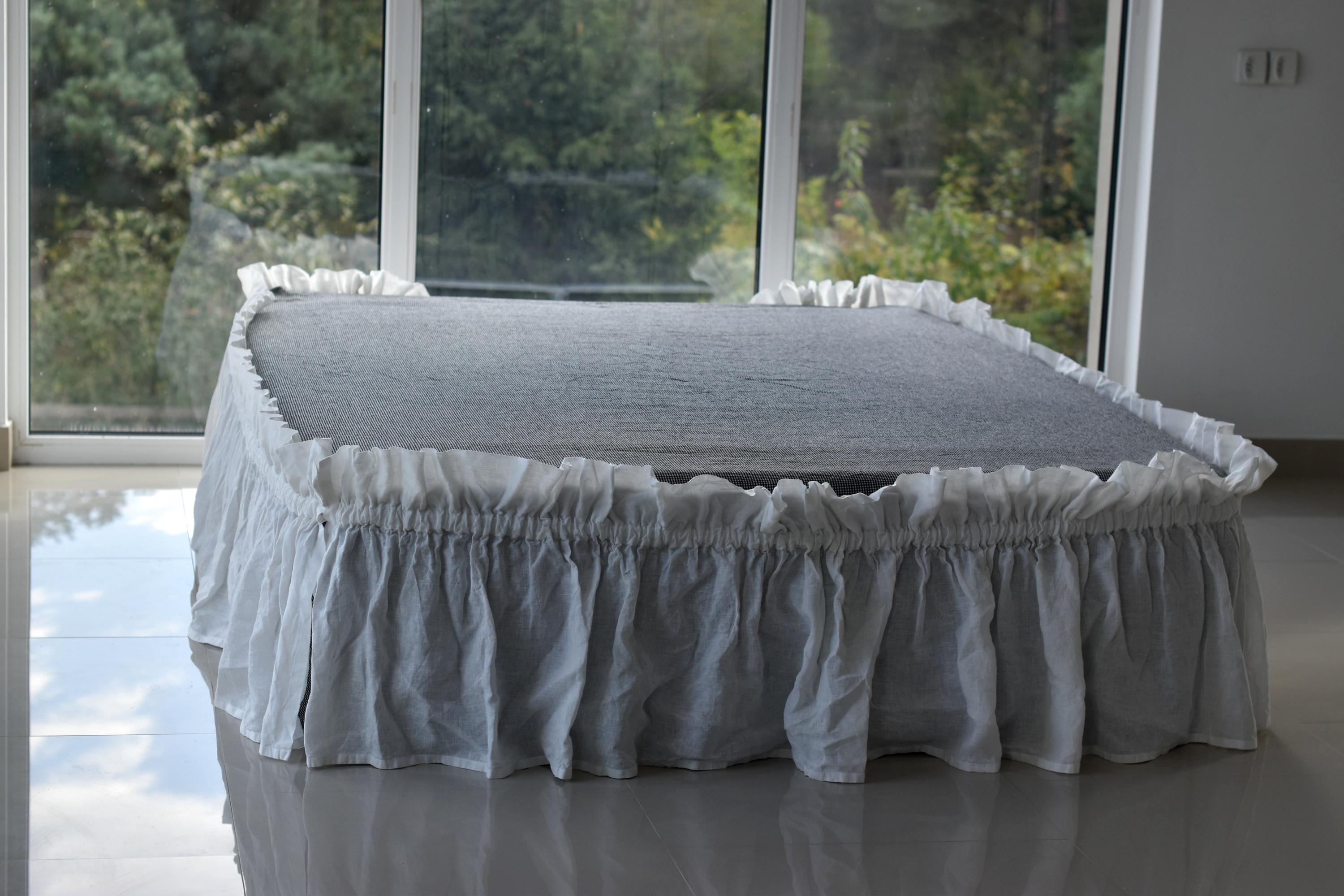 LINEN SKIRT CUSTOM Bed Skirt Bedskirt / Linen Bed Skirt Bed Skirt ...