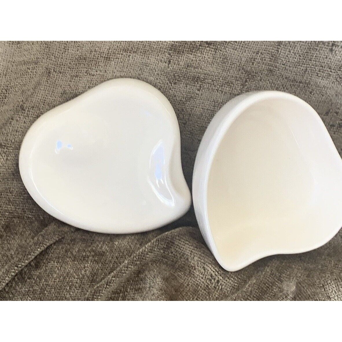 Elsa Peretti for Halston Lidded Heart Shaped Ceramic Powder Box ...