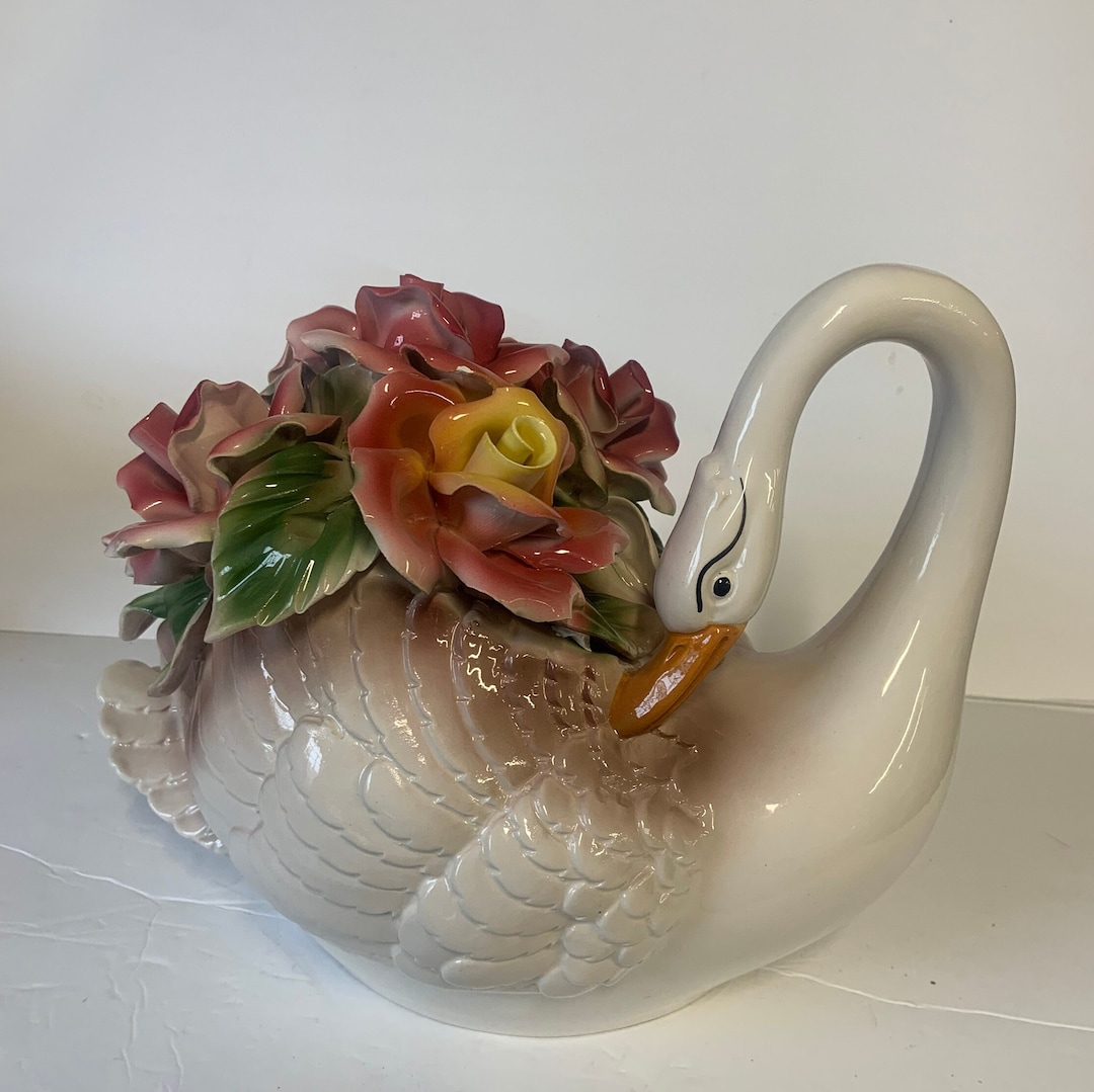 Vintage Capodimonte Swan Floral Bouquet of Roses Centerpiece N - Etsy