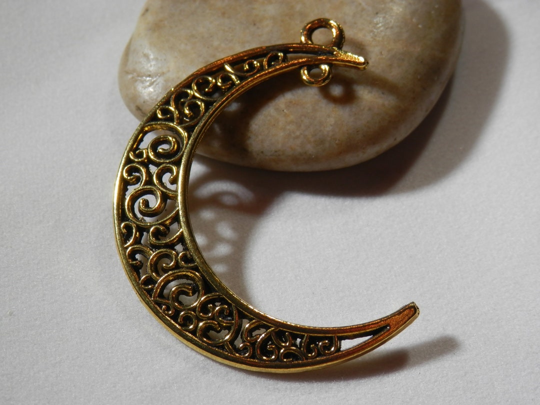 Antique Gold Crescent Moon Filigree Pendant (4pcs) - Etsy