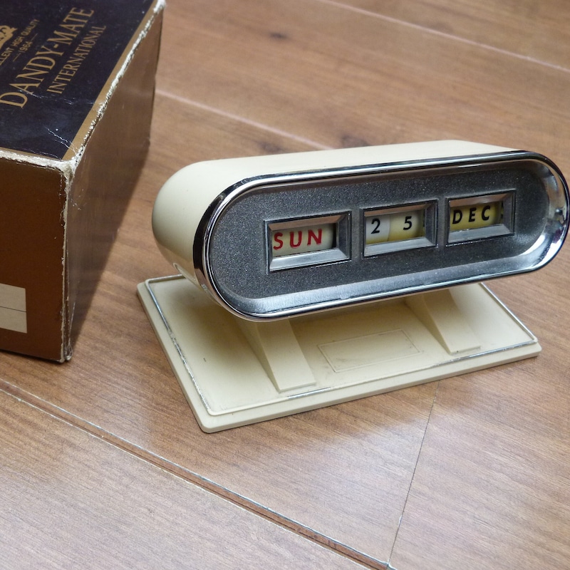 Retro Calendar - Etsy