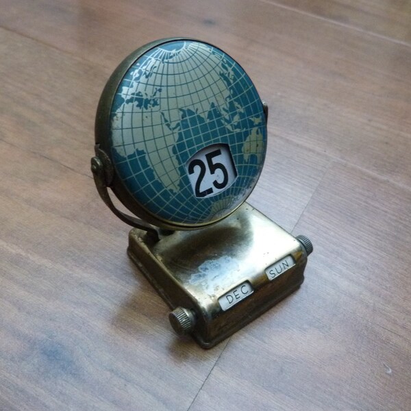 Desktop World Clock - Etsy
